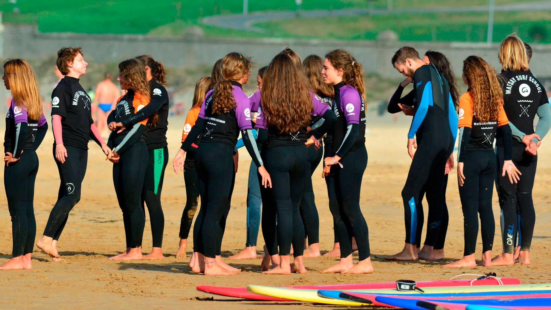 Escuela de Surf - Surf camps y campamentos de surf - Cantabria, España